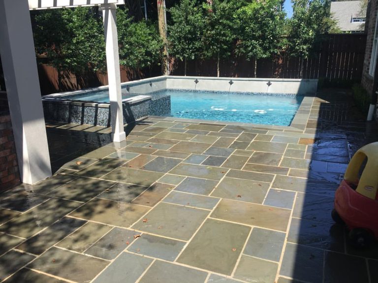 Flagstone pool deck - Crystal Pools and Spas
