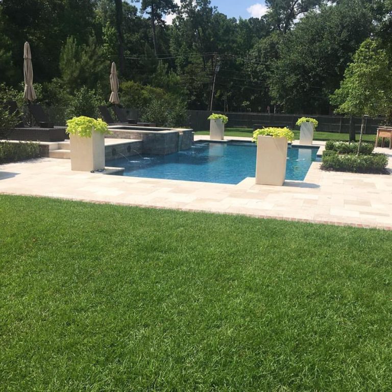 Raised pool deck - Crystal Pools and Spas